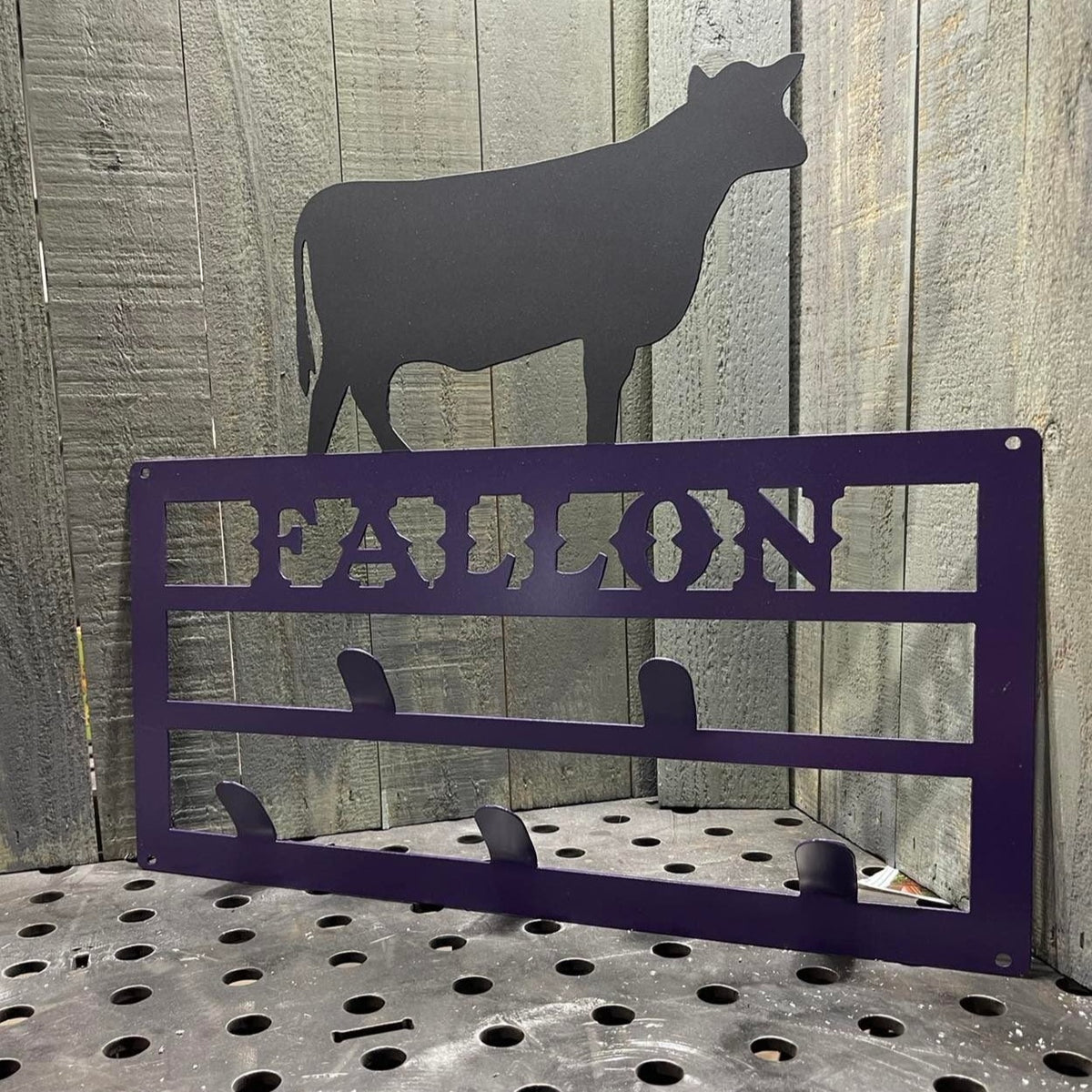 Metal Cattle Hanger– Woodpost Metalworks
